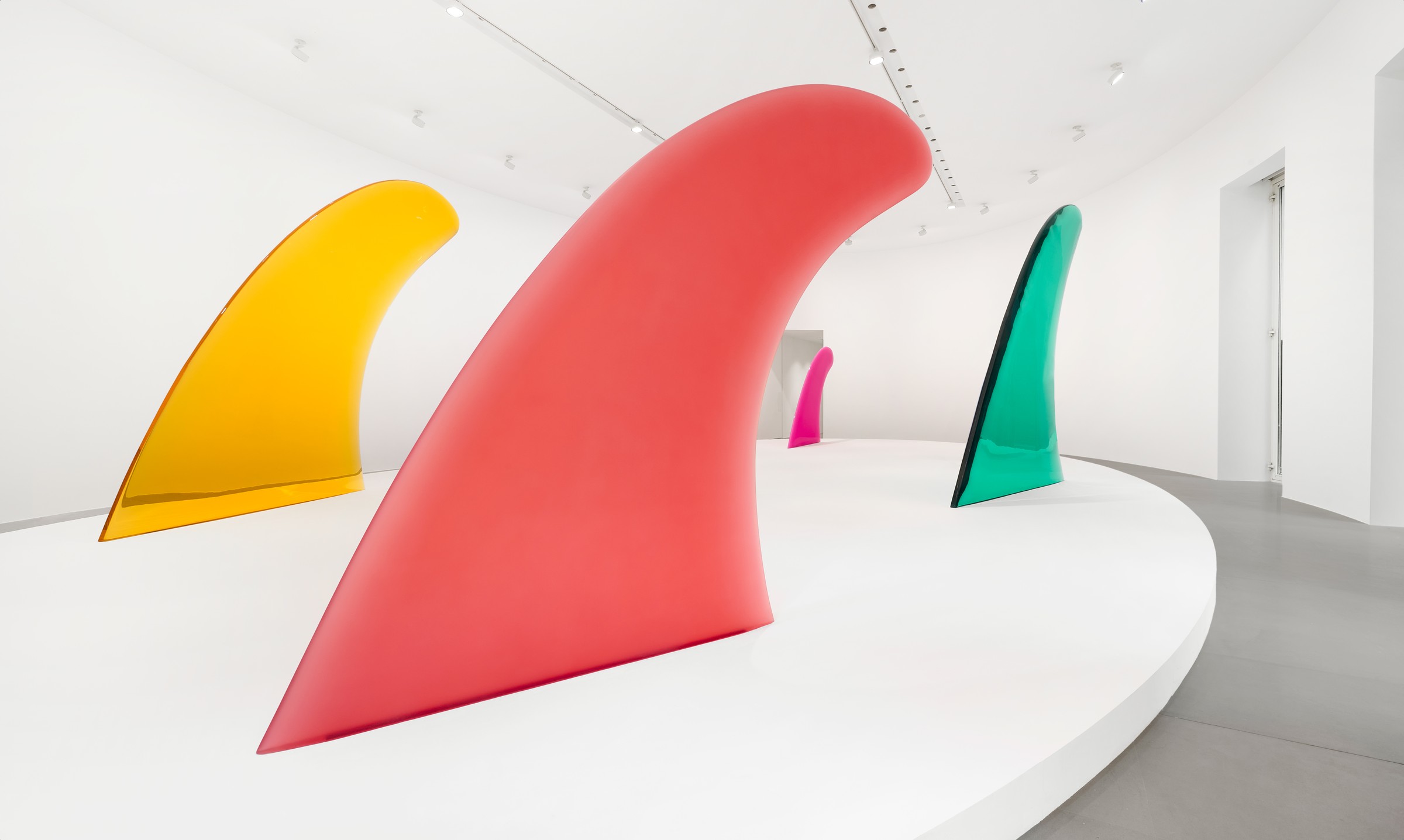 Alex Israel: Fins, Rome, May 12–September 9, 2023 | Gagosian