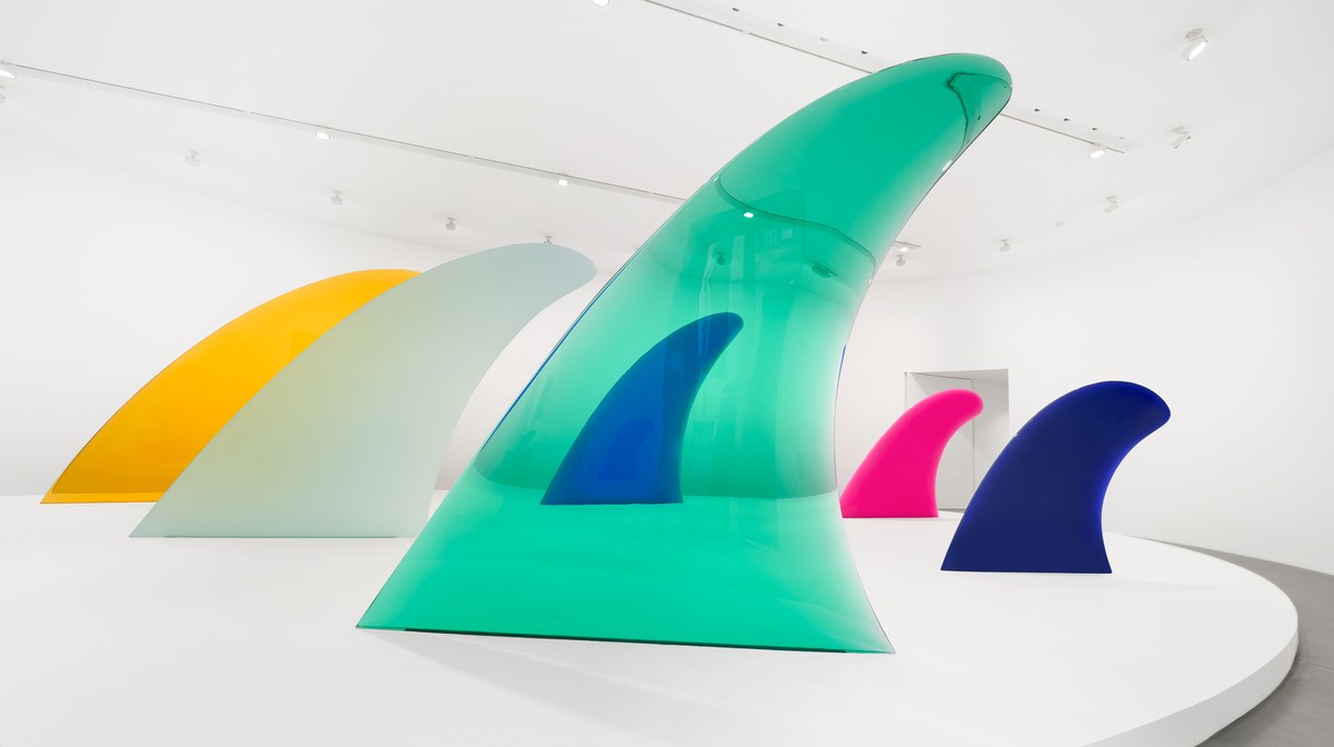 Alex Israel: Fins, Rome, May 12–September 9, 2023 | Gagosian