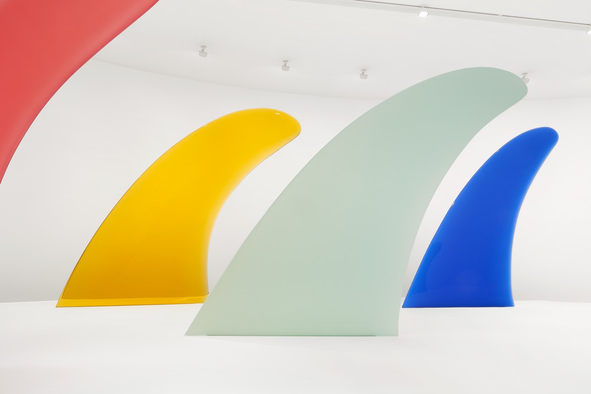 Alex Israel: Fins, Rome, May 12–September 9, 2023 | Gagosian