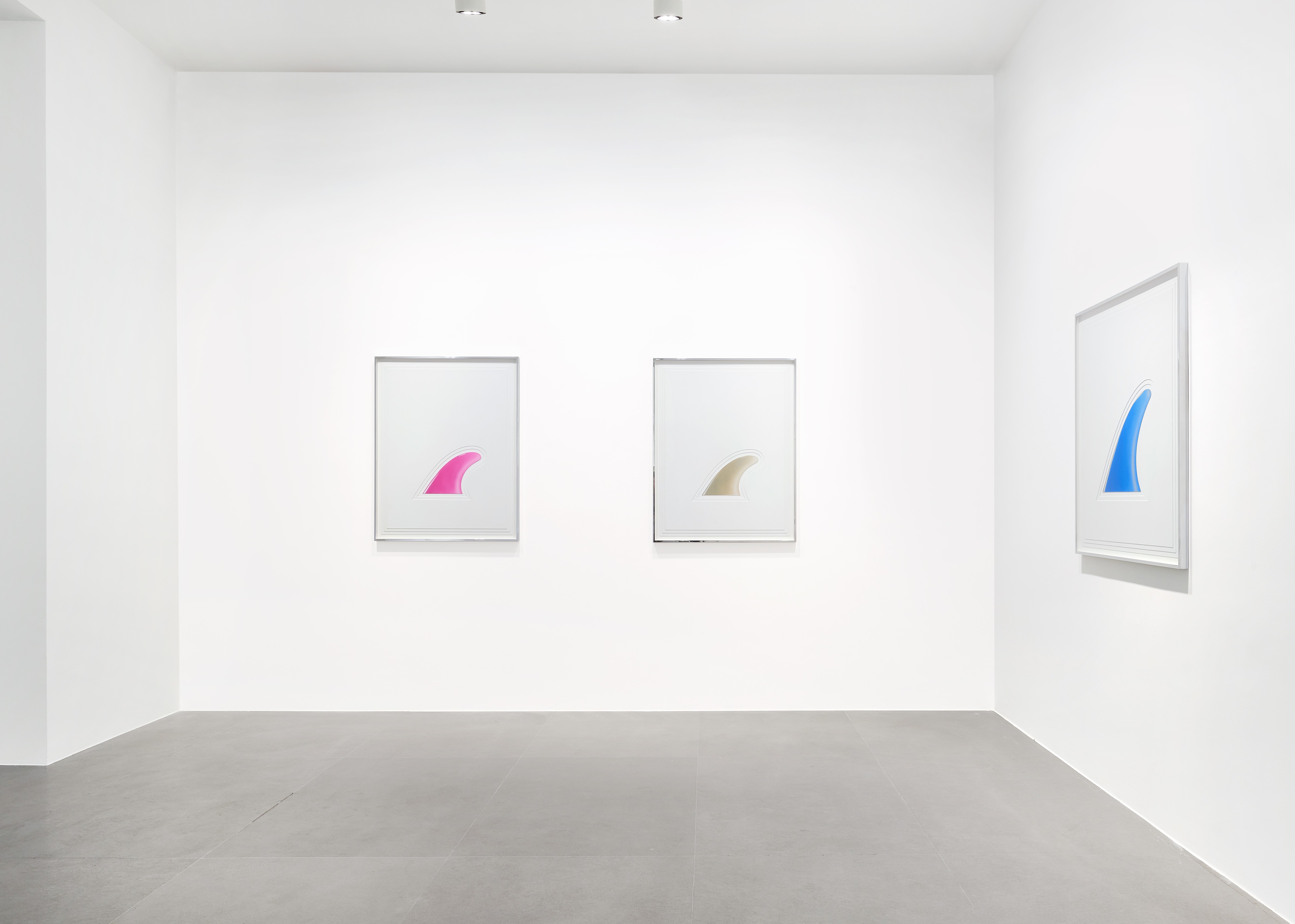 Alex Israel: Fins, Rome, May 12–September 9, 2023 | Gagosian