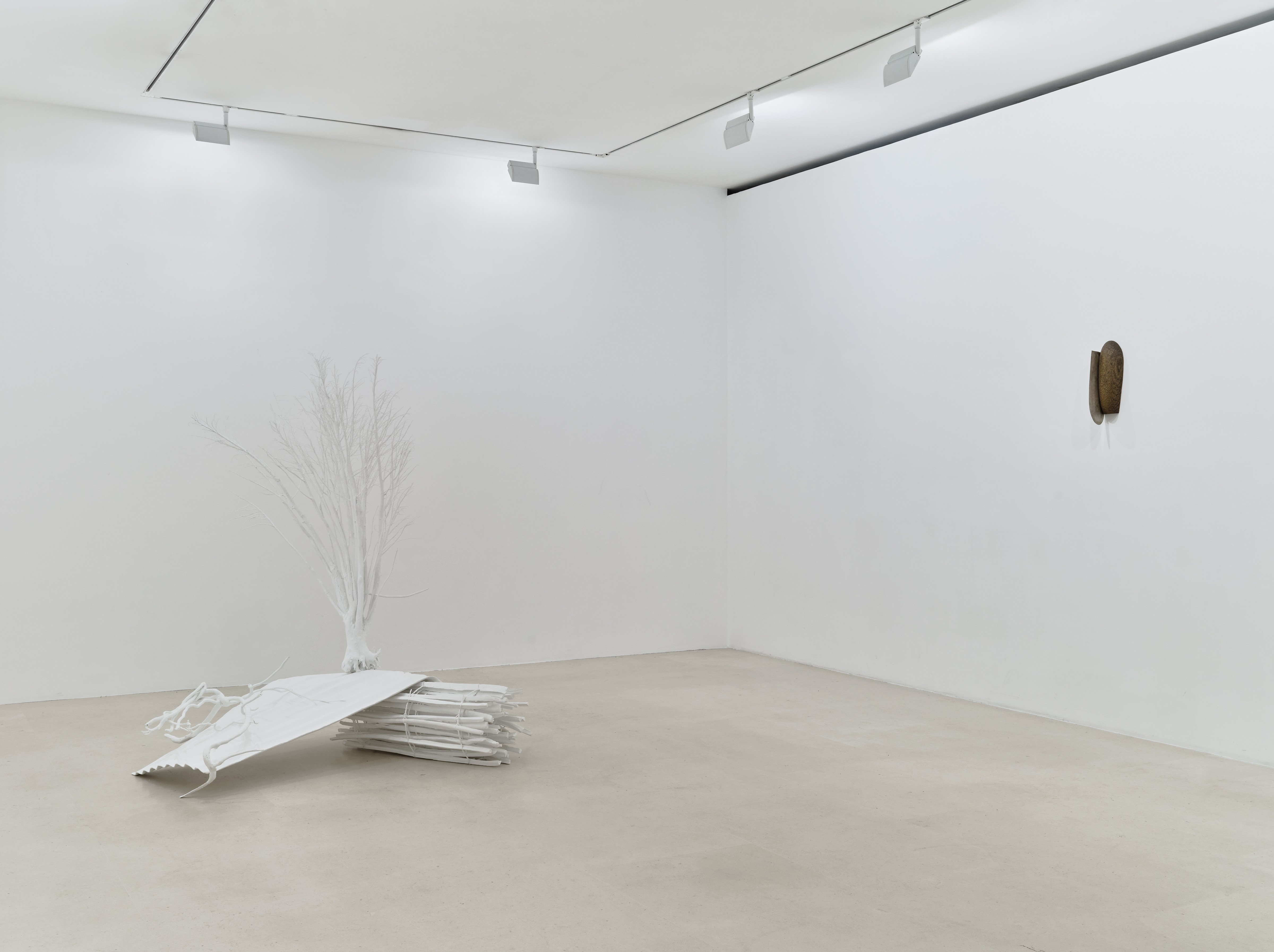 Hurly-burly: Phyllida Barlow, Rachel Whiteread, Alison Wilding, rue de ...