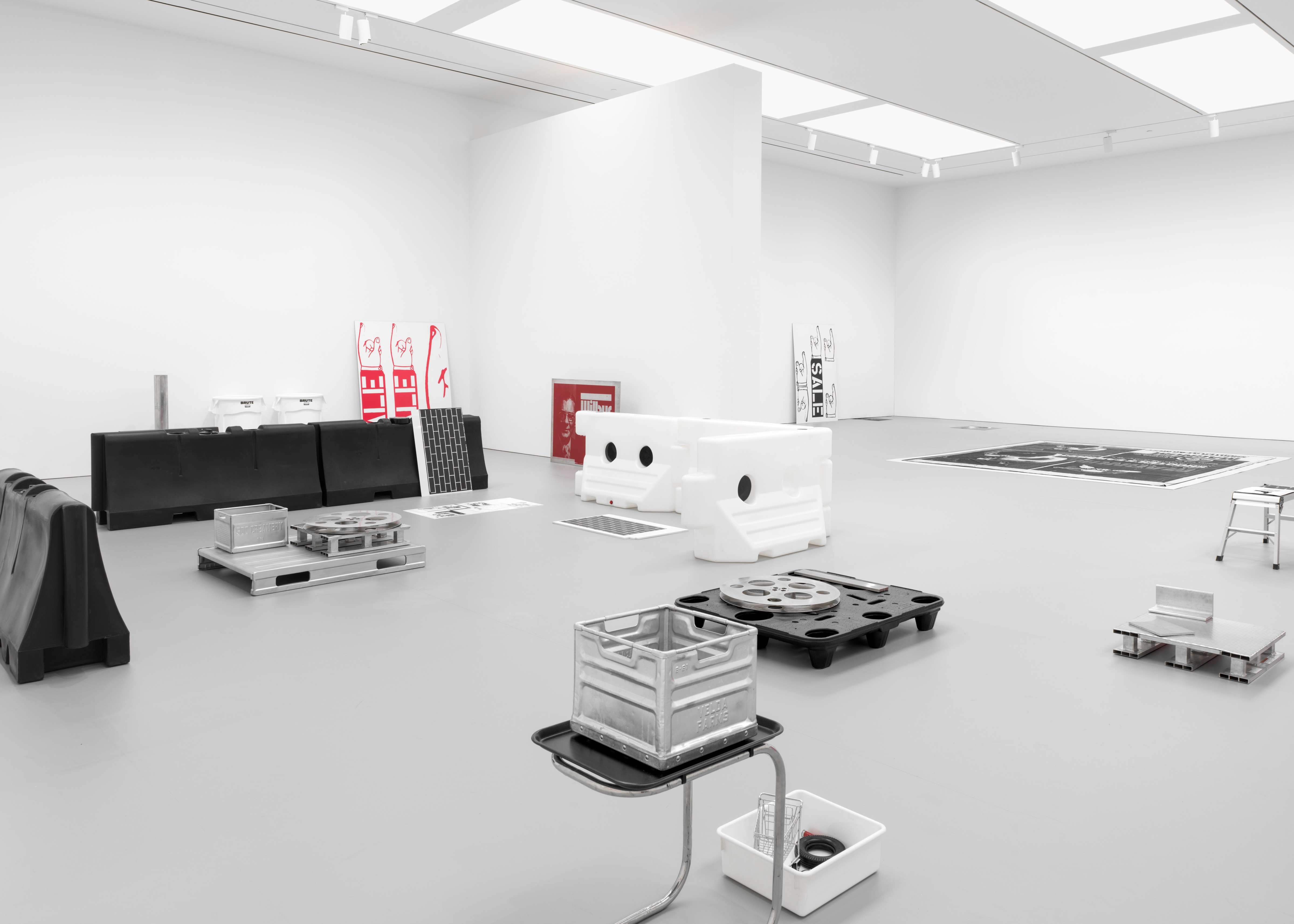 Cady Noland, 555 West 24th Street, New York, September 10–October 18 ...