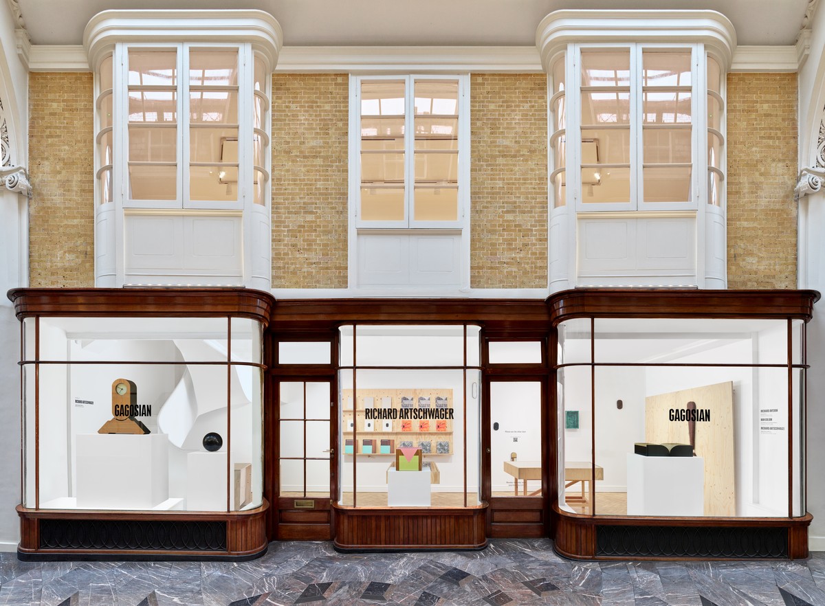 Richard Artschwager: Approximate Objects, Burlington Arcade, London ...