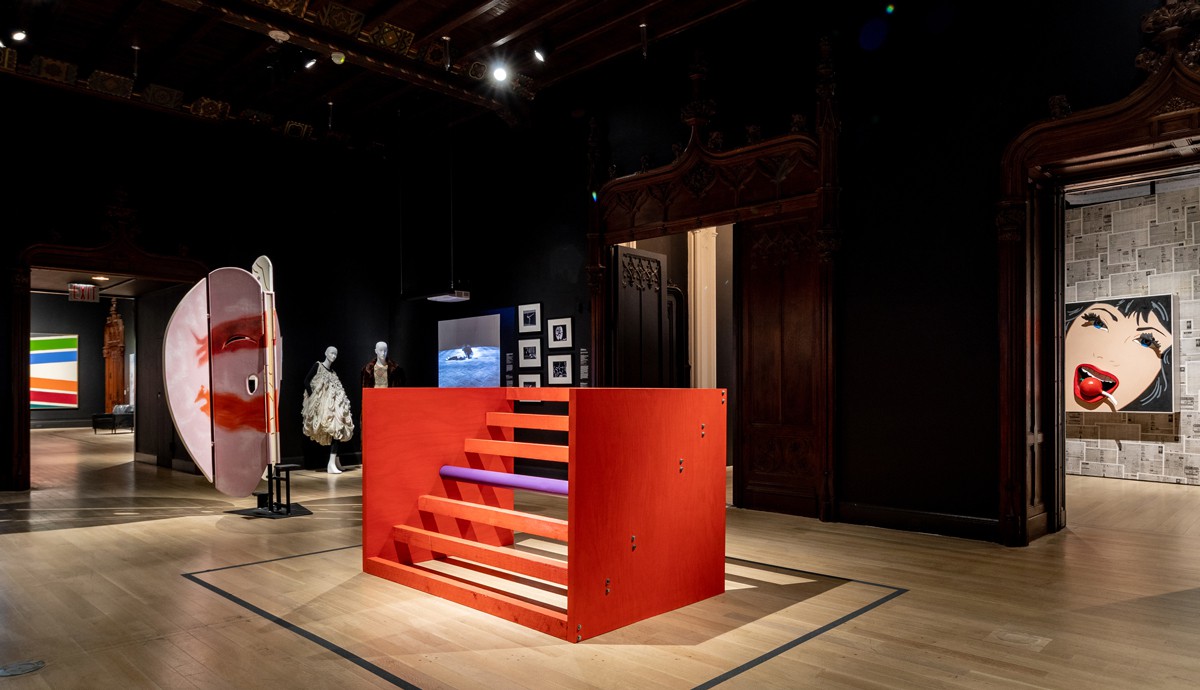 New York: Between Art and Life: The Task of the Critic: Flavin Judd in ...