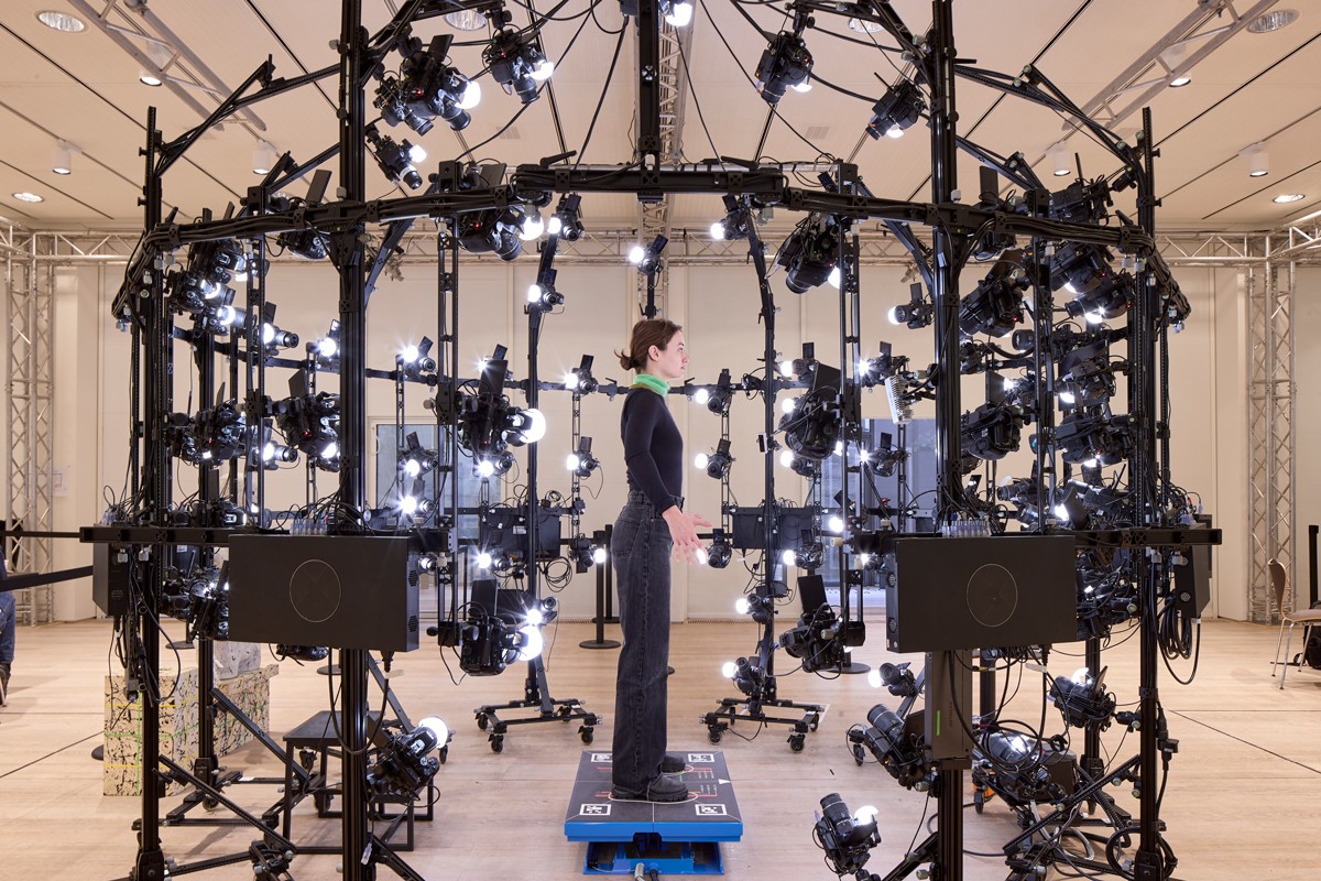 Jordan Wolfson: Little Room | Museum Exhibitions | News | Gagosian