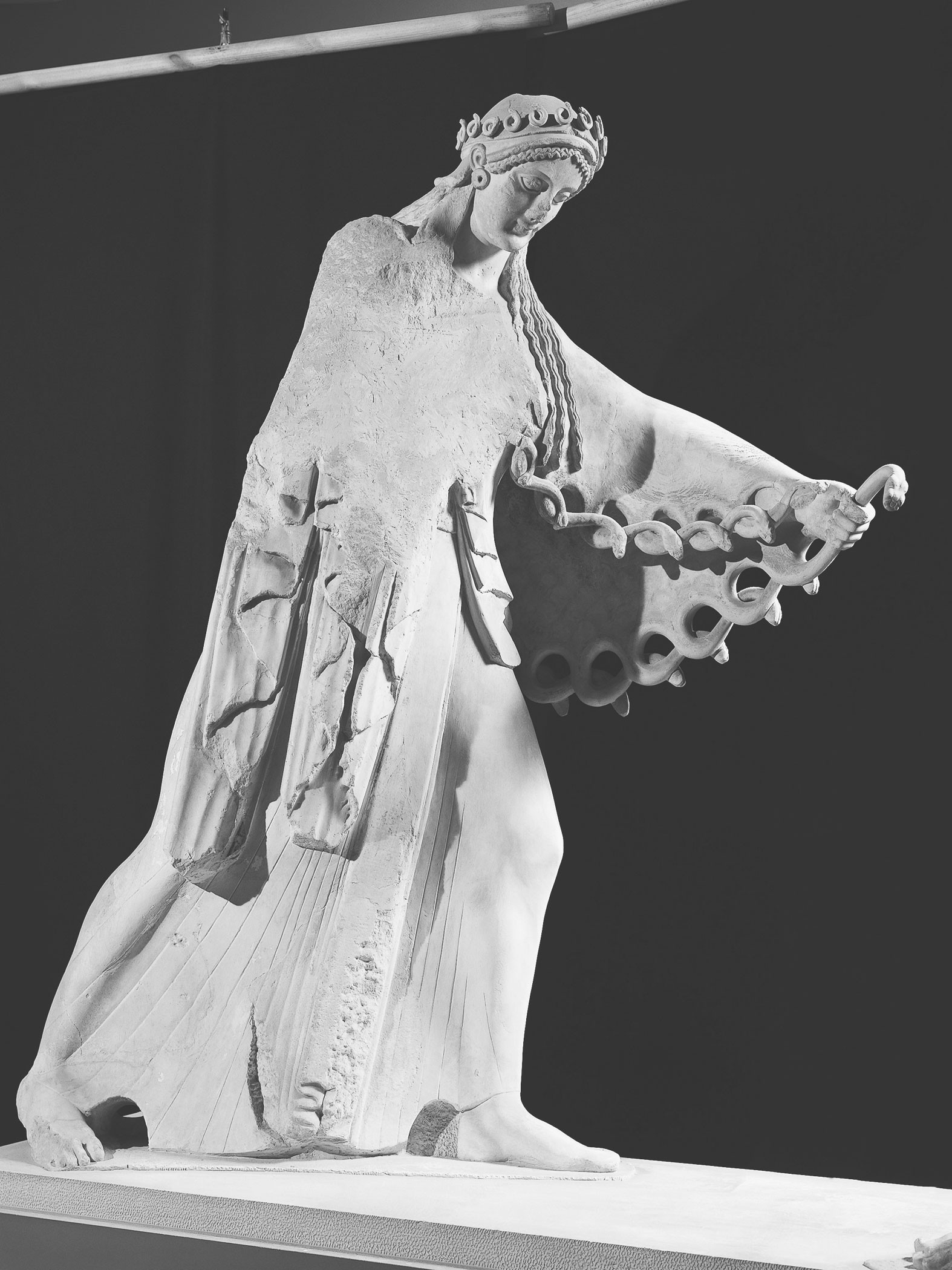 Leaning into the Ethereal: Jennifer Higgie and Salomé Gómez-Upegui ...